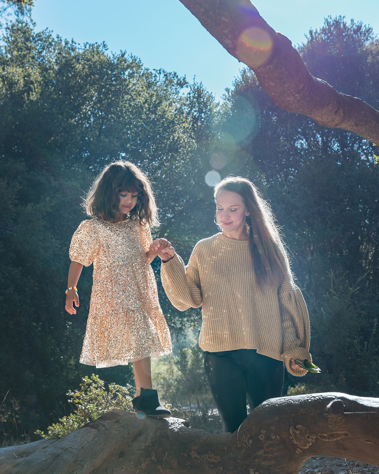 A Sweet Mother & Daughter Fall Session In California's Berkeley Tilden ...