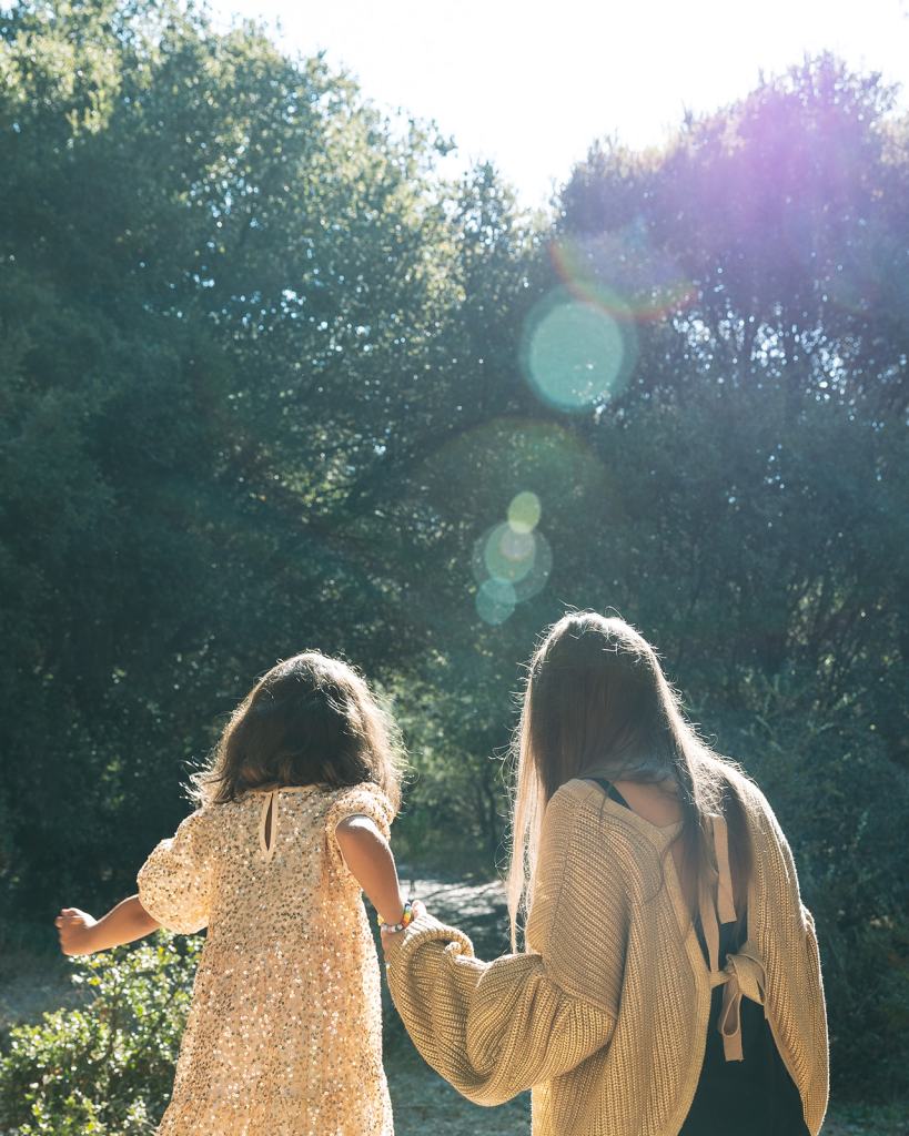 A Sweet Mother & Daughter Fall Session In California's Berkeley Tilden Park - Laura Jaeger ...