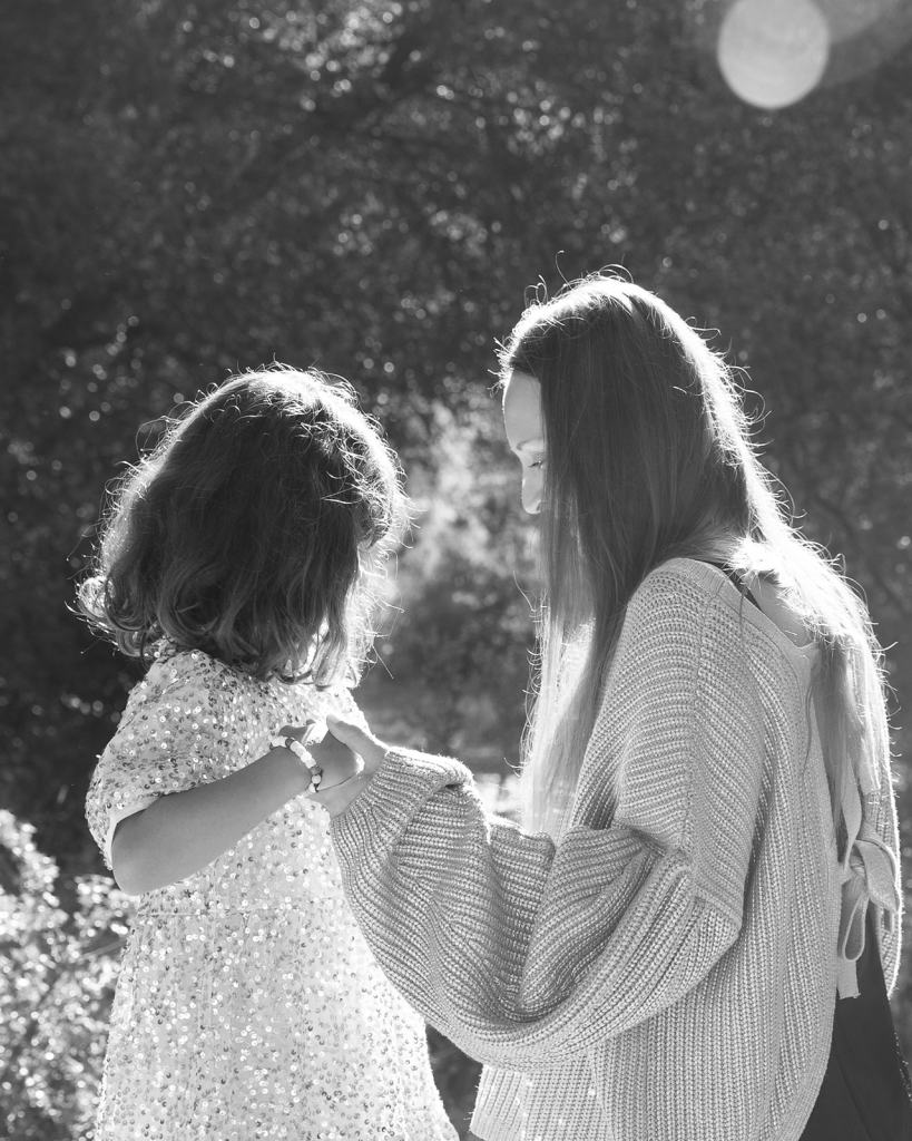 A Sweet Mother & Daughter Fall Session In California's Berkeley Tilden Park - Laura Jaeger ...